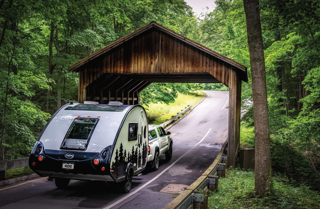 The Ultimate Towing Guide: Stay Safe on the Road - Traveland RV Blog